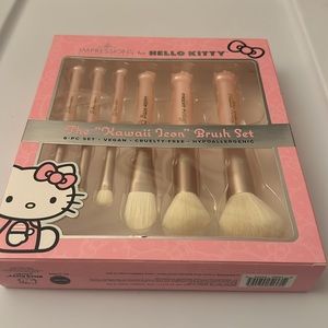 Sanrio | Makeup | The Kawaii Icon Hello Kitty Brush Set | Poshmark